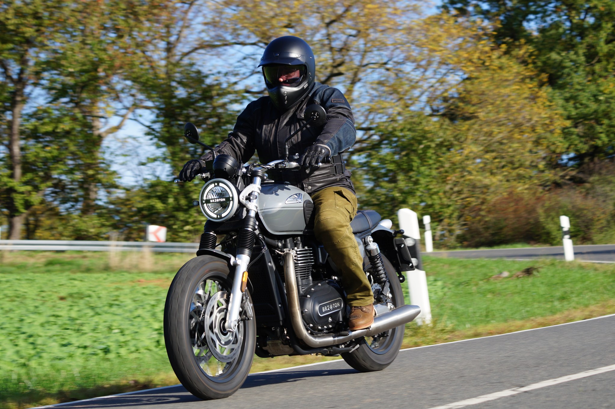 Brixton Cromwell 1200 erster Fahrtest. Die bessere Bonneville ...