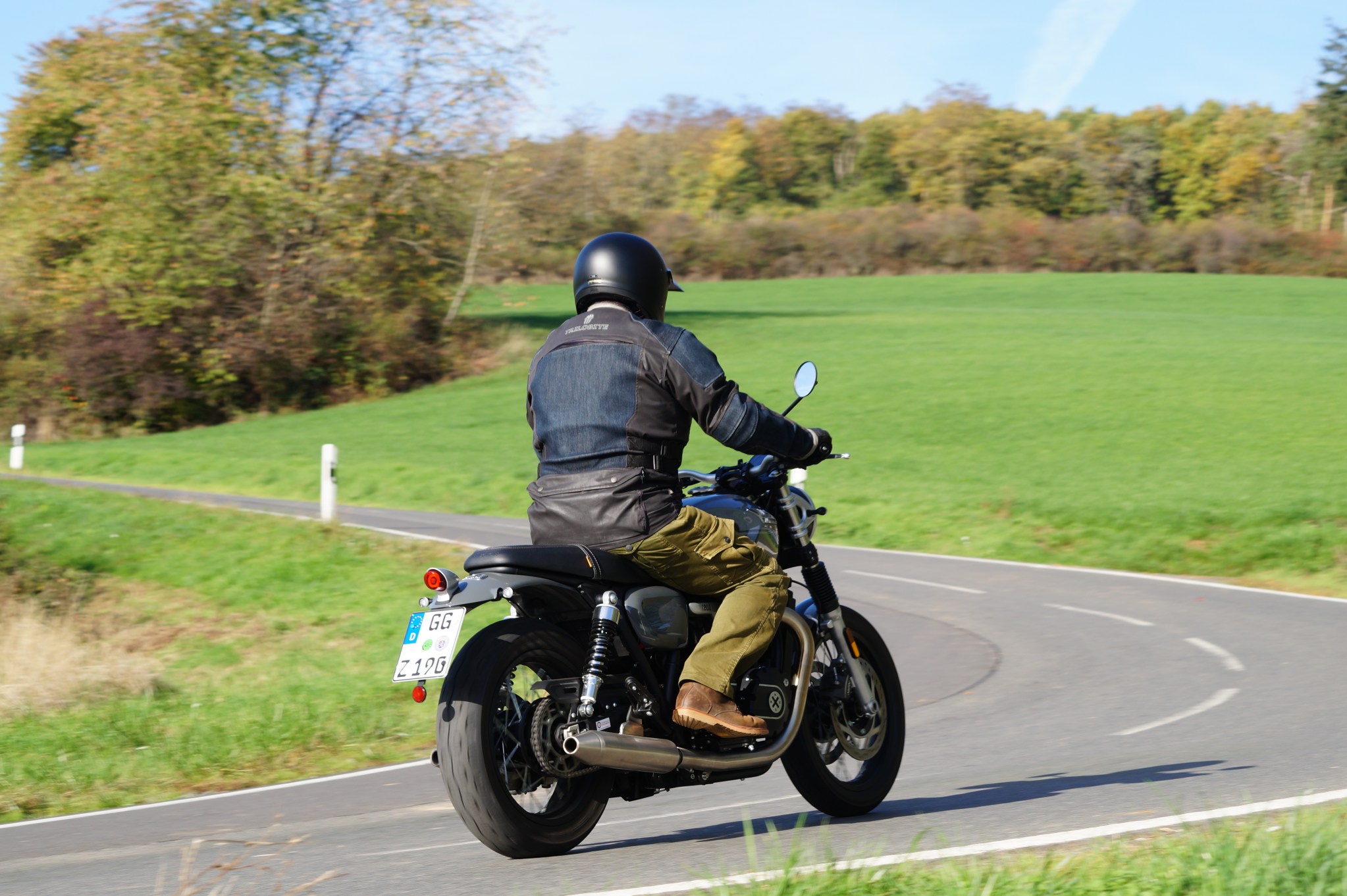 Brixton Cromwell 1200 erster Fahrtest. Die bessere Bonneville ...