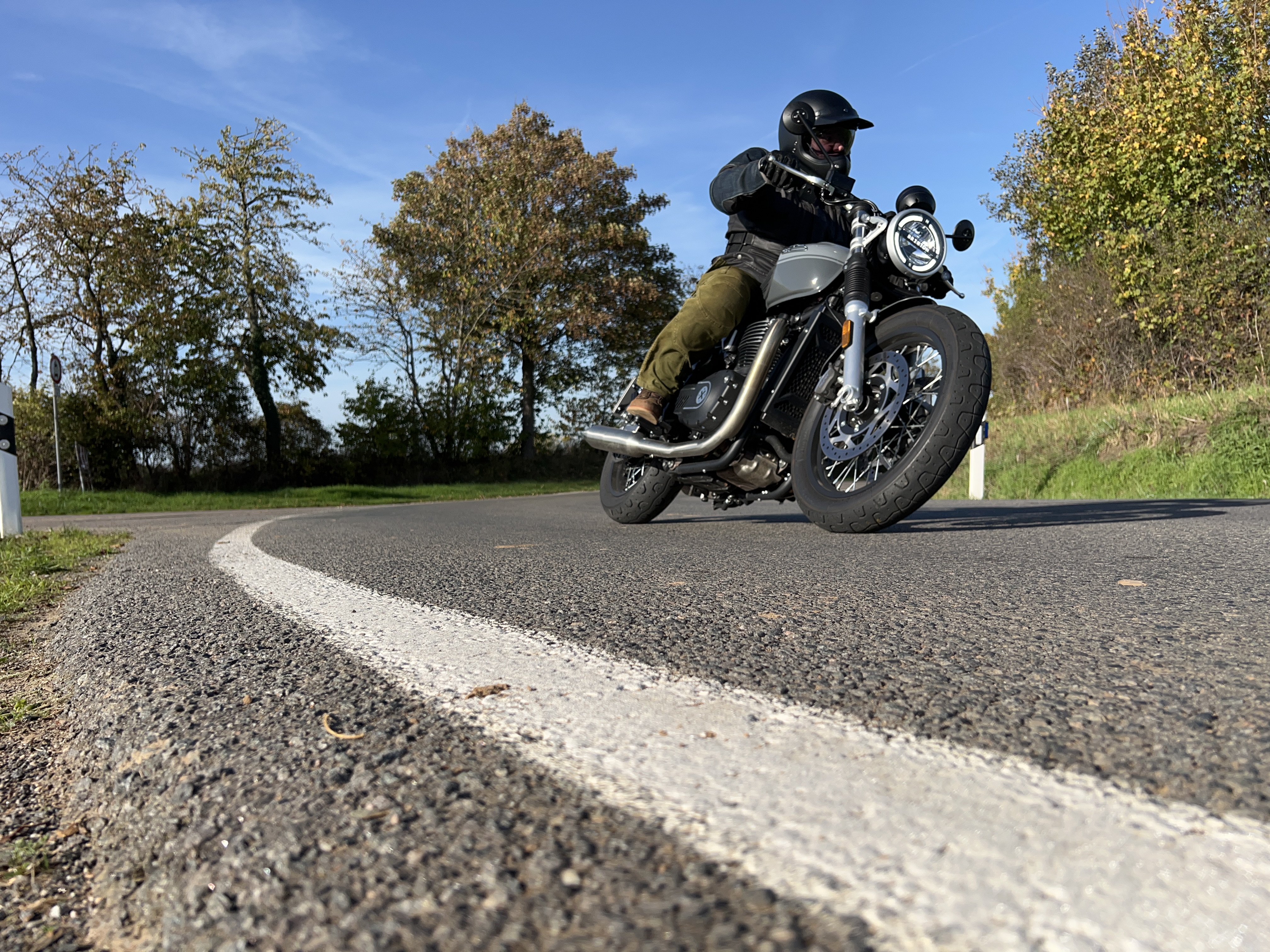 Brixton Cromwell 1200 erster Fahrtest. Die bessere Bonneville ...